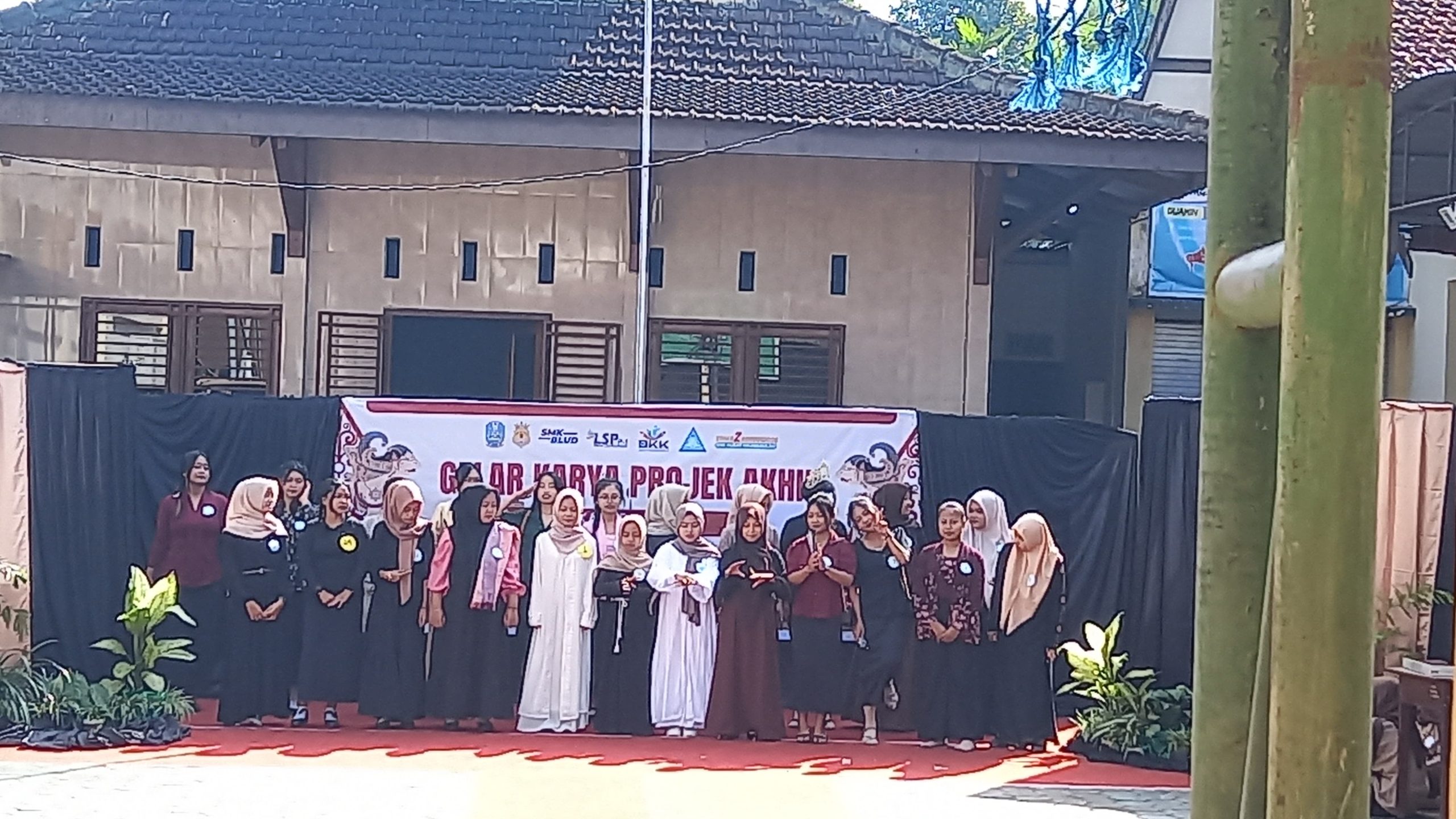 ASAS Kreatif, Siswa SMKN 2 Bondowoso Pentaskan Sejarah Masuknya Islam Lewat Drama Kolaboratif ...
